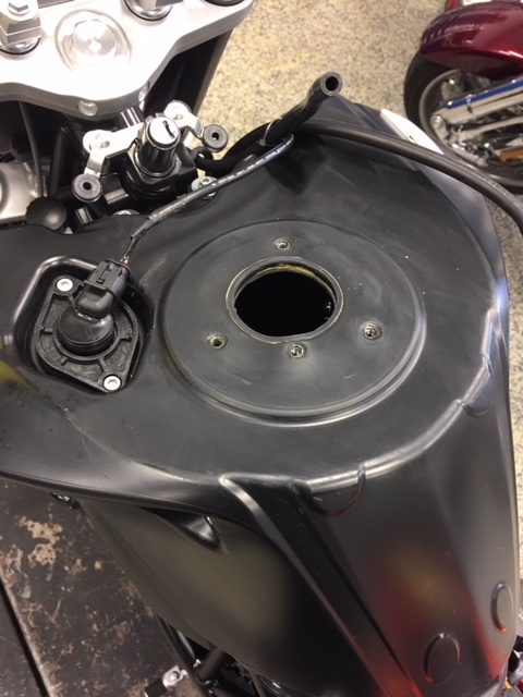 2016 Duke warped fuel tank top. leaks when sloshed. | Page 12 | KTM Forums